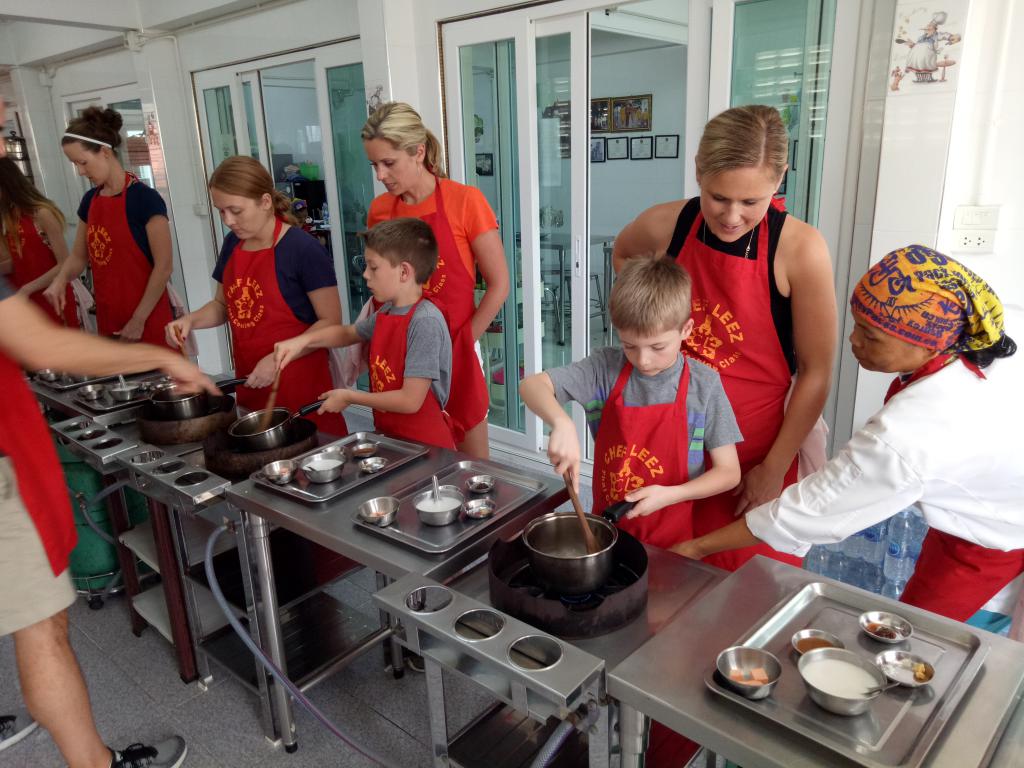 Chef LeeZ Thai Cooking Class Bangkok: 12 Dish Cooking Class by Chef ...