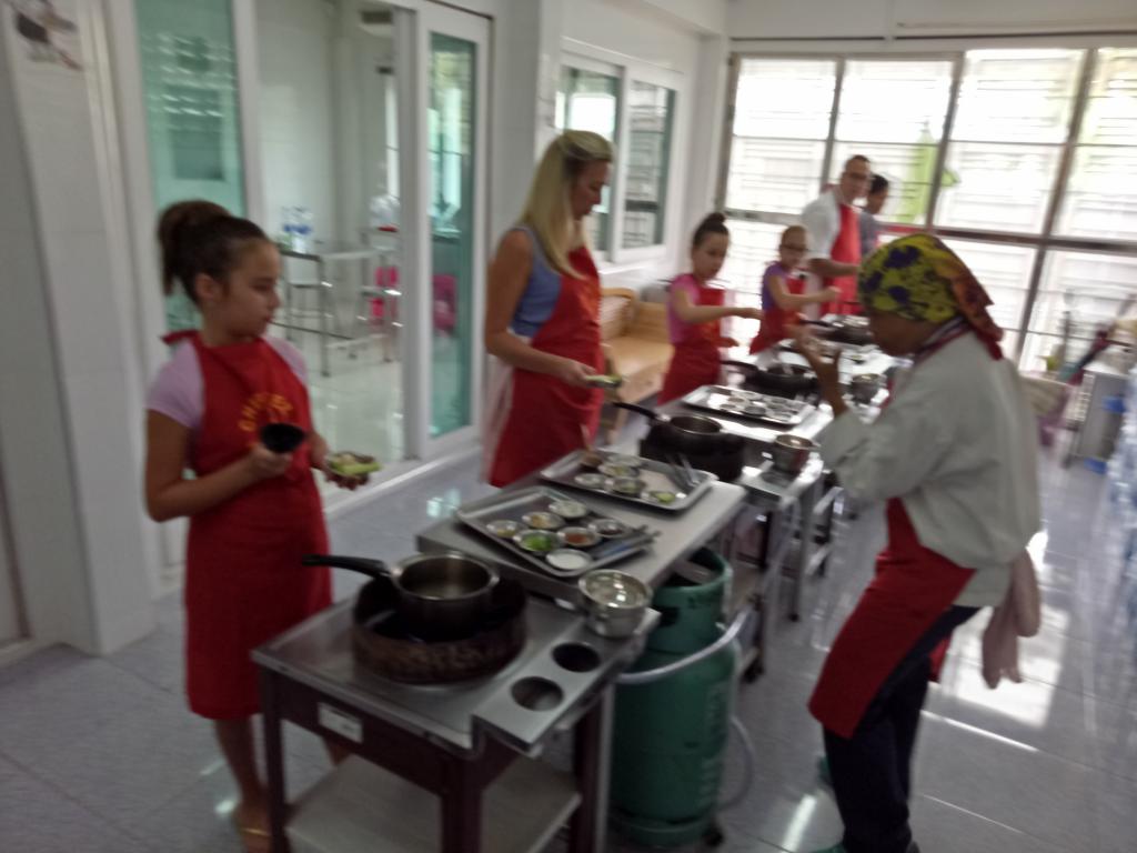 Chef LeeZ Thai Cooking Class Bangkok: 12 Dish Cooking Class by Chef ...