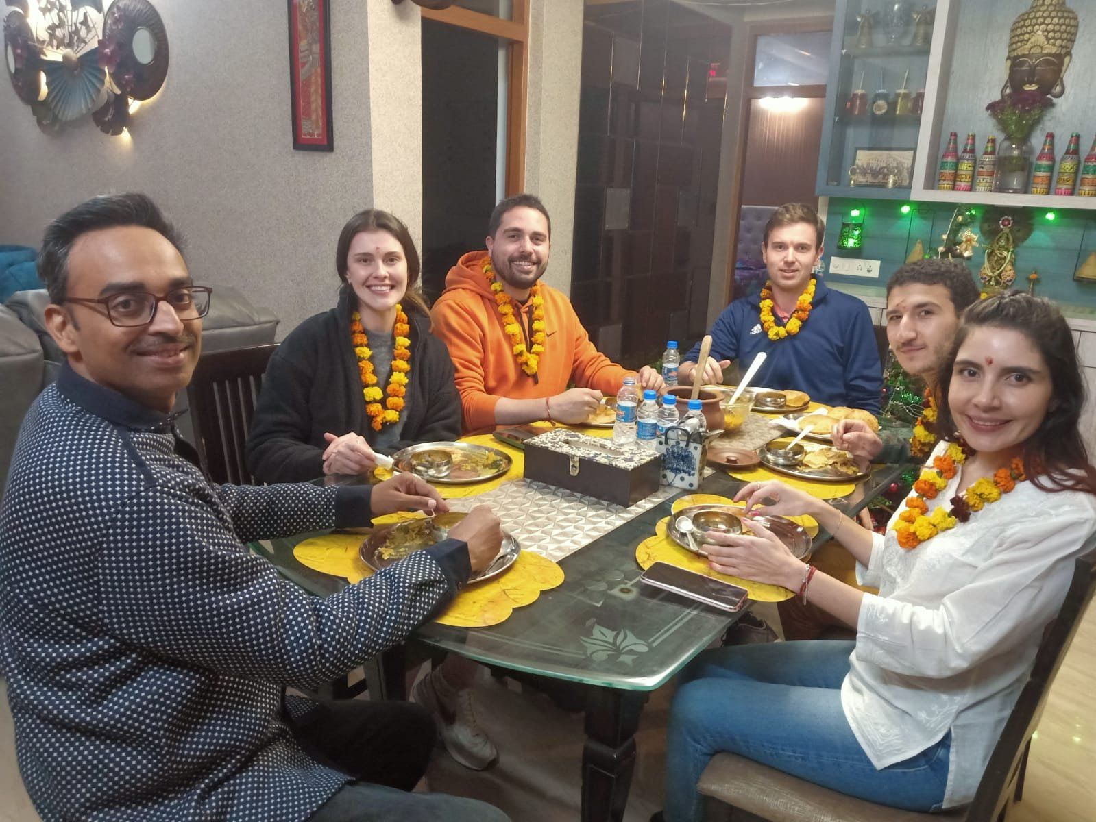 Cook Indian Food with Local Family at their Traditional Home