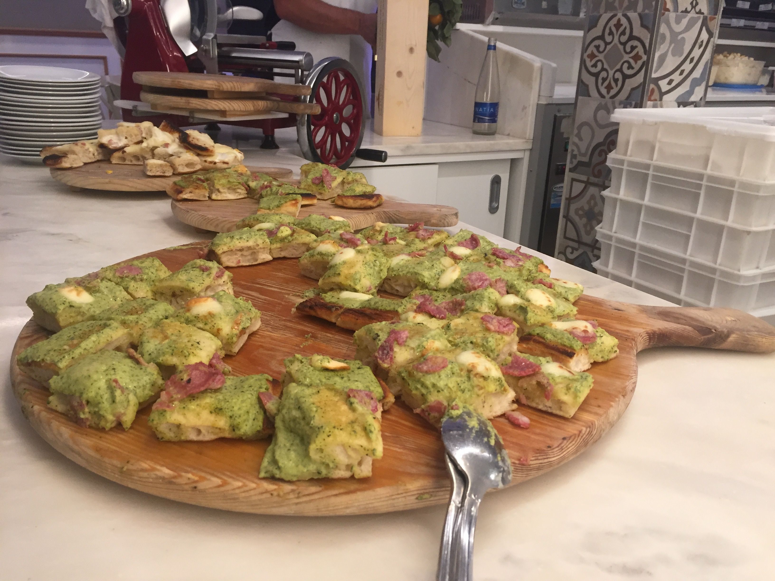 Pompeii Ruins and Food Culture Tour with Four Wines and Local Food Tasting