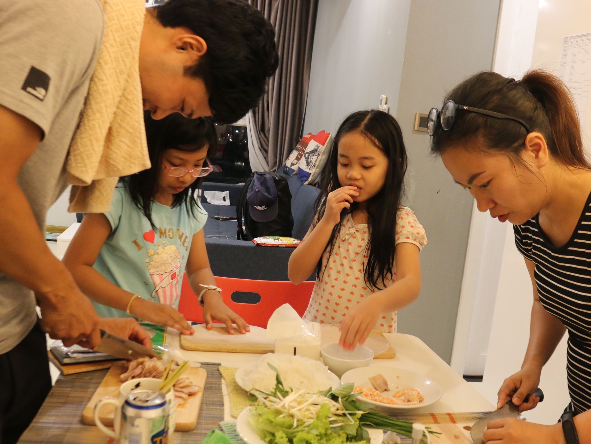 Hands on Cooking Class with Lily & Friends and Explore Local Neighborhoods
