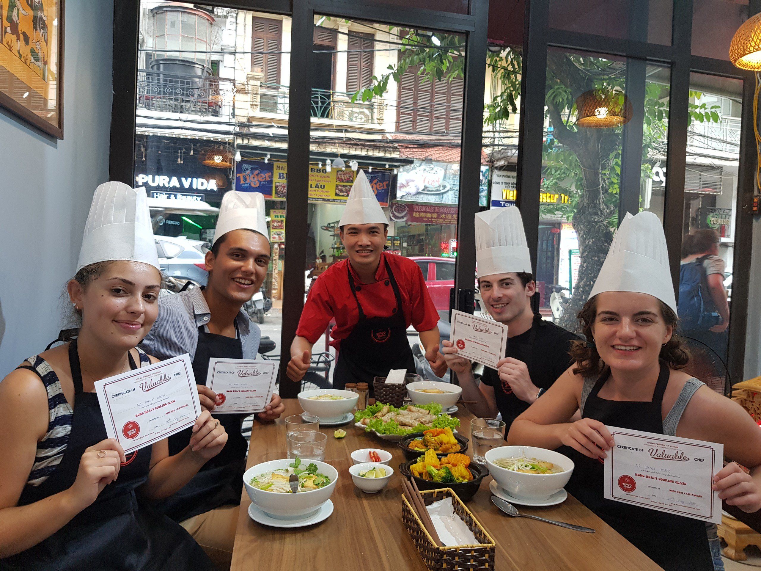 Hoang's Cooking Class with Local Market Tour