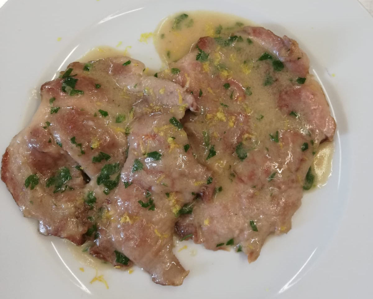 Lemon Grove Tour: Making Limoncello and Food Tasting on the Amalfi Coast