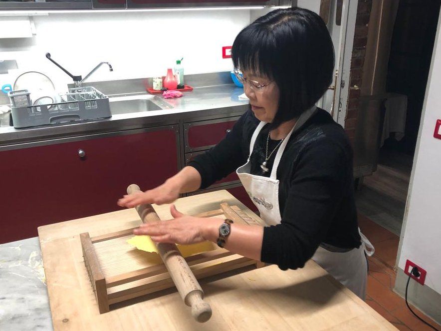 Cooking class with Simonetta: Pasta & Pizza with Simonetta in the ...