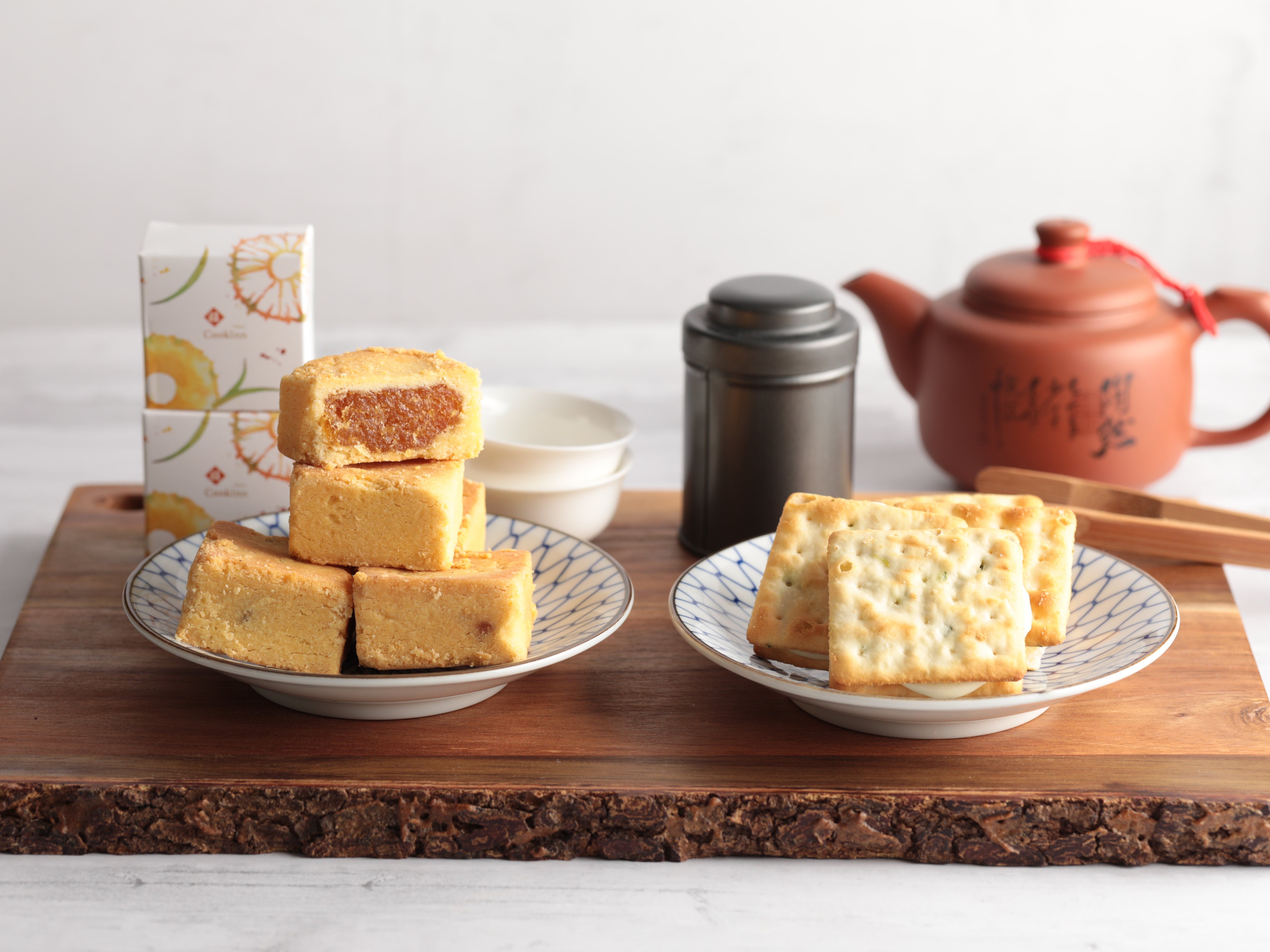 Make Fortune Pastries with Oolong Tea Ceremony