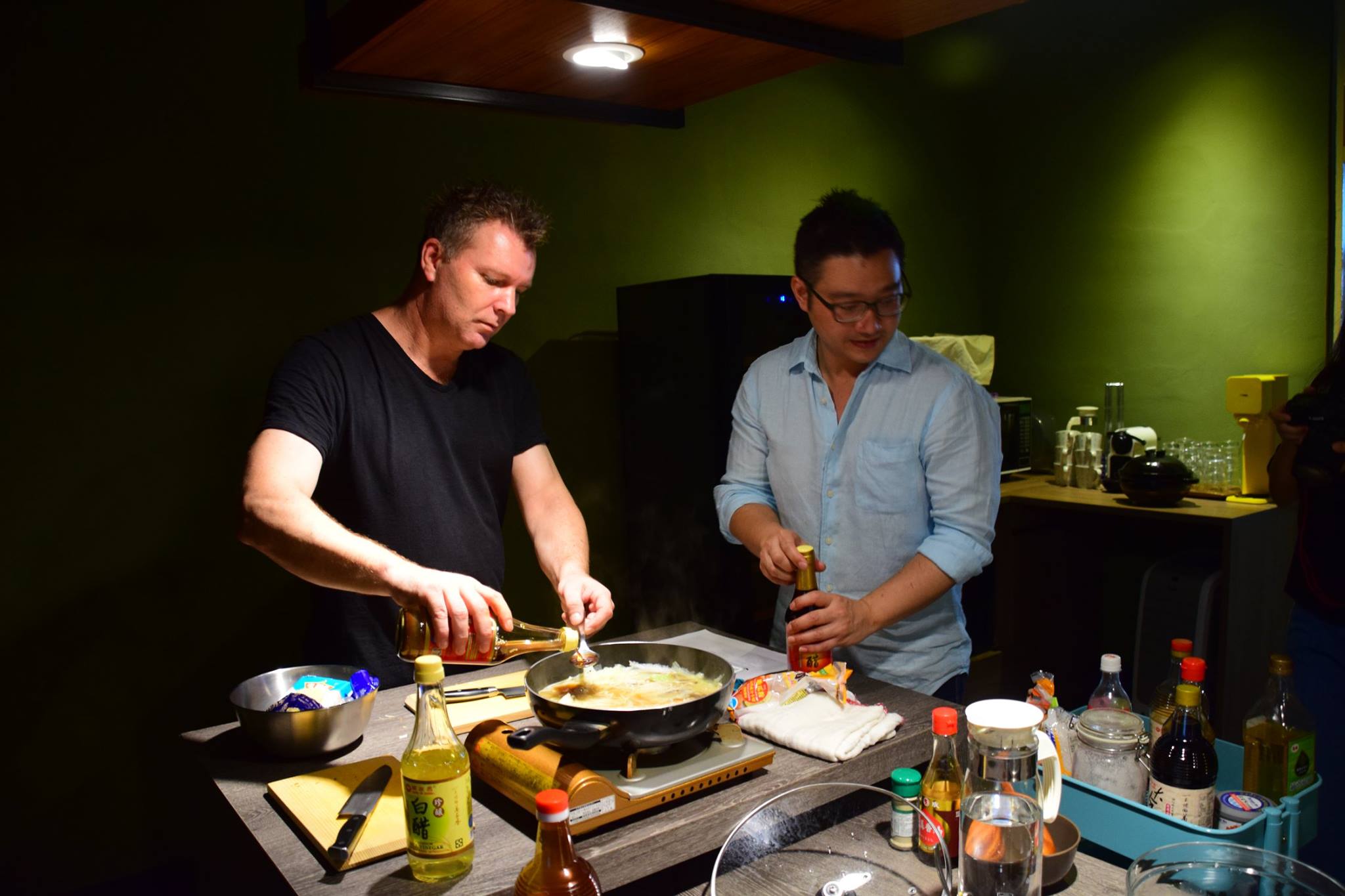 Make My Day Cooking Lab: Taiwanese Home Cooking Class With Market Tour ...