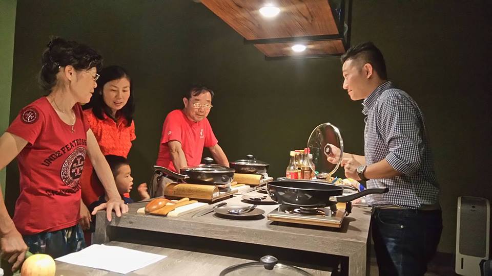 Make My Day Cooking Lab: Taiwanese Home Cooking Class With Market Tour ...