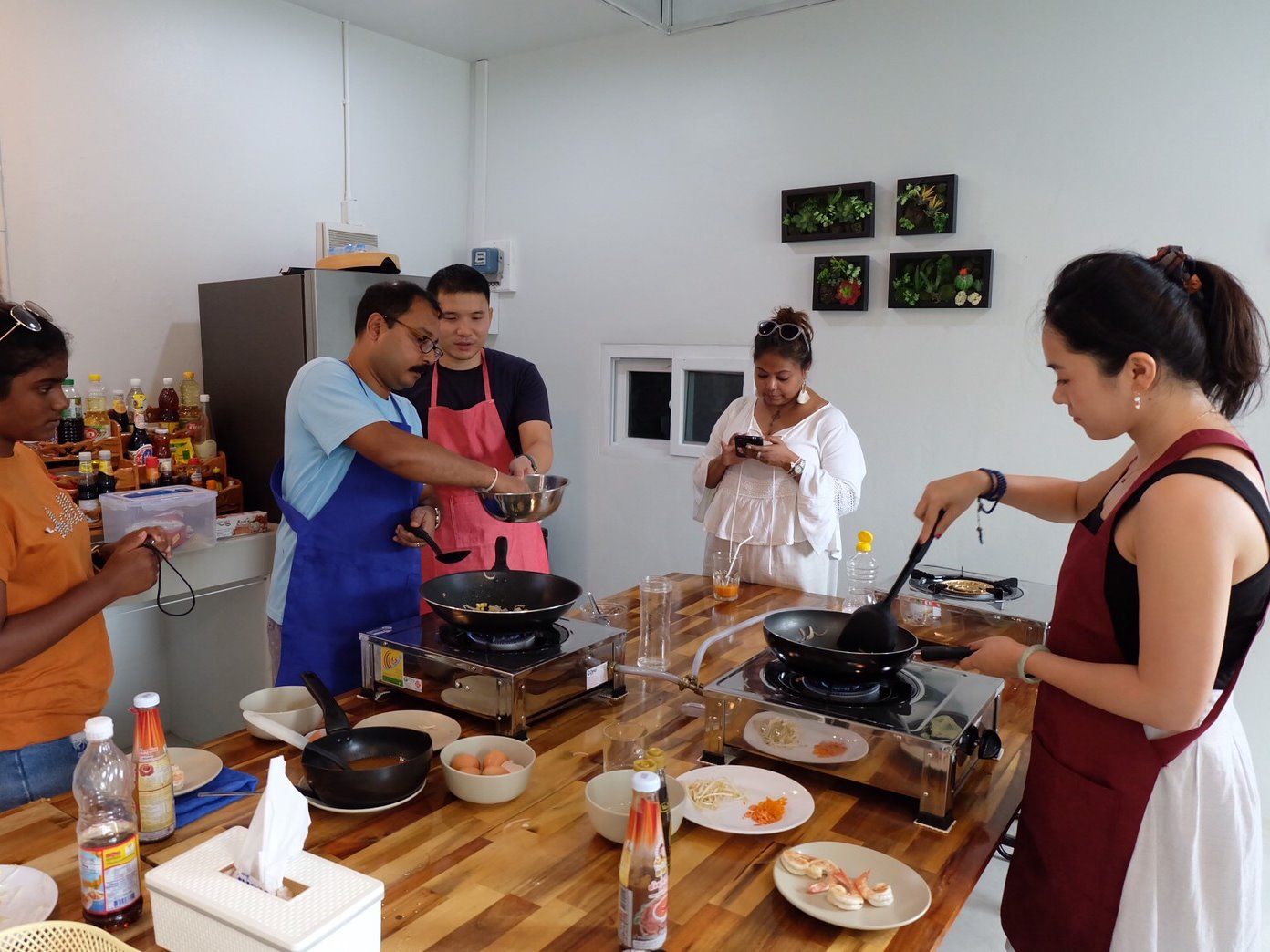 Thai Cooking Class & Market Tour by Tony - Book Online - Cookly