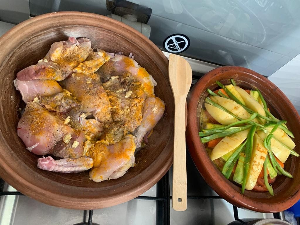 Market Tour and Moroccan Cooking Experience with Rababe Family